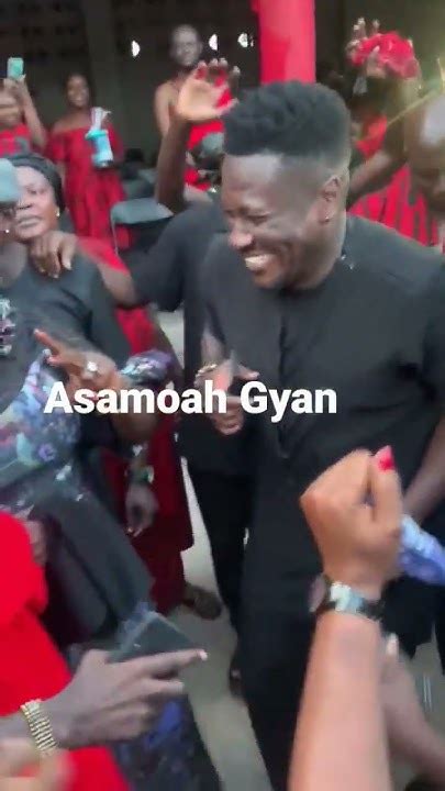 Asamoah Gyan And Mama Efe Dancing Together Youtube