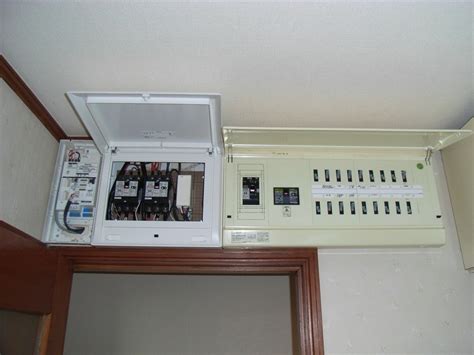 価格com 『分電盤』 太陽光発電 シャープ Amg288857さんのクチコミ掲示板投稿画像・写真「待望の太陽光パネル設置」 1425524