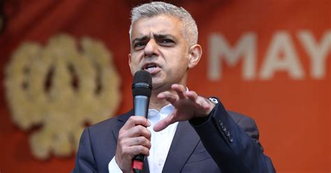Sadiq Khan Says Amber Rudd Must Resign Over Windrush Scandal Huffpost Uk News