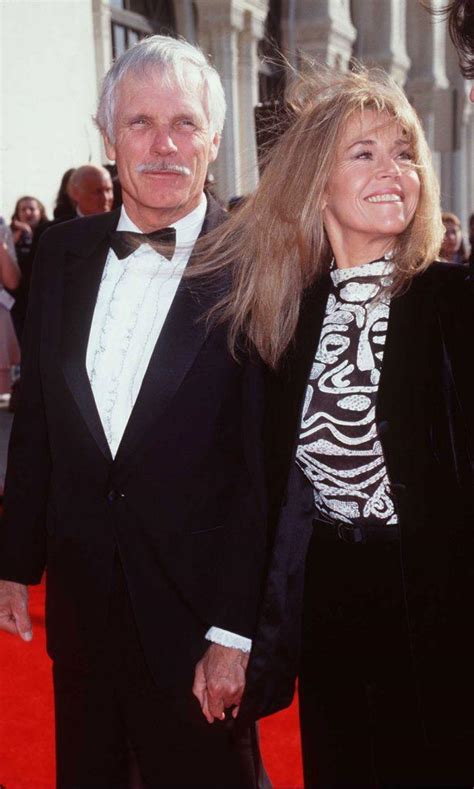 Wtf Was Happening On The Red Carpet At The 1998 Sag Awards Daily