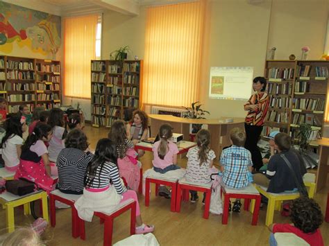 Забавното лятно четене събра първокласници в Столична библиотека