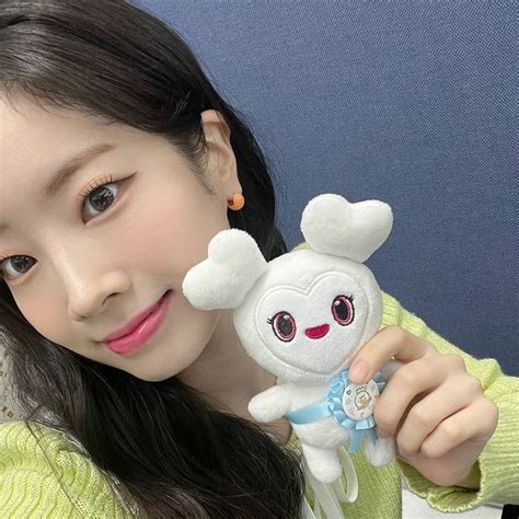 Dahyuns Davely 🧷 Davely Twice Lovelys Twice Laburi Dahyun Kim