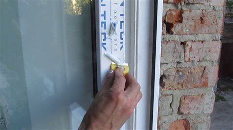Как удалить старую плёнку с пластиковых окон