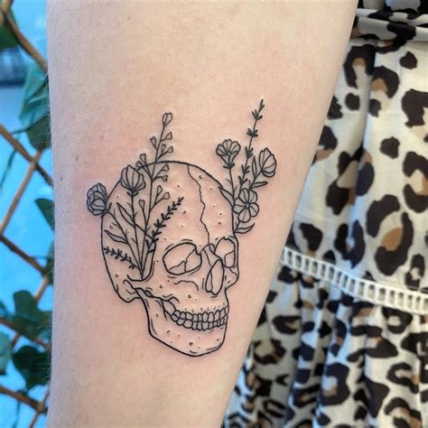 12 Floral Skull Tattoos That Are Cooler Than Ever
