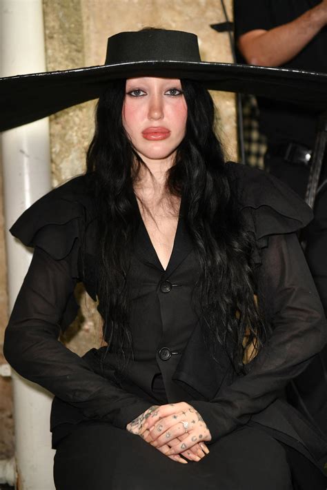 Noah Cyrus Debuts Unrecognizable New Look In Most Bizarre Outfit Yet