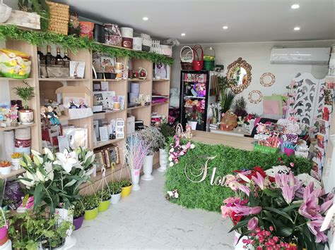 Магазин за цветя Цветно Кътче гр Тутракан Tutrakan