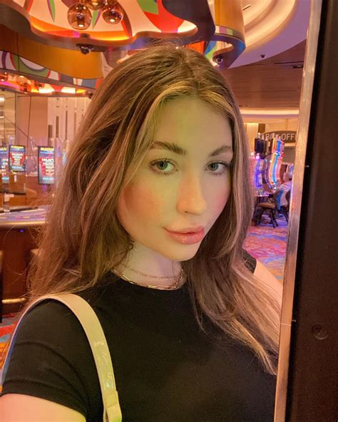 Rachel Velasco Biography 27 Photos Age Height Real Name Instagram Account 2026