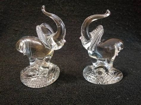 Скляні слоники пара статуетки — ціна 315 грн у каталозі Статуетки Купити товари для дому та