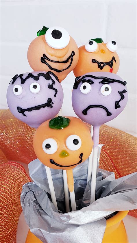 Halloween Cake Pops The Bewitchin Kitchen