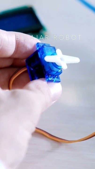 Mengontrol Motor Servo Shorts Belajarrobot Servo Youtube