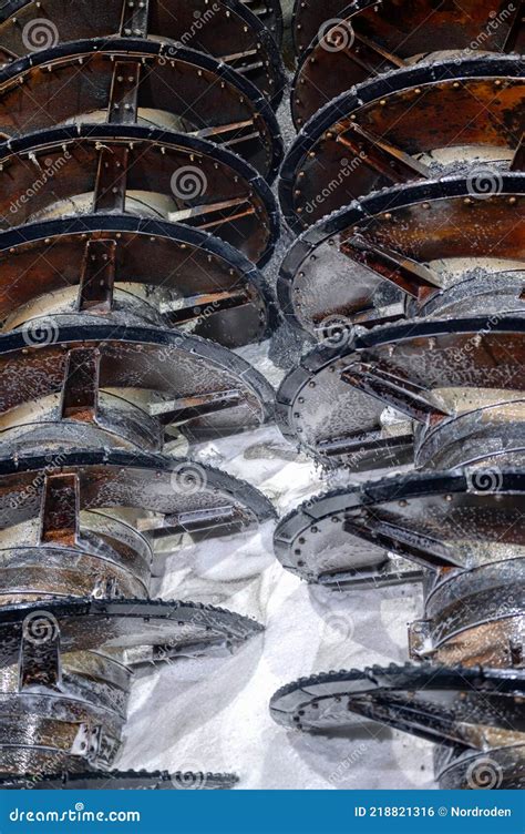 Spiral Classifier For Separating Fine Sands Into Fractions Mining And