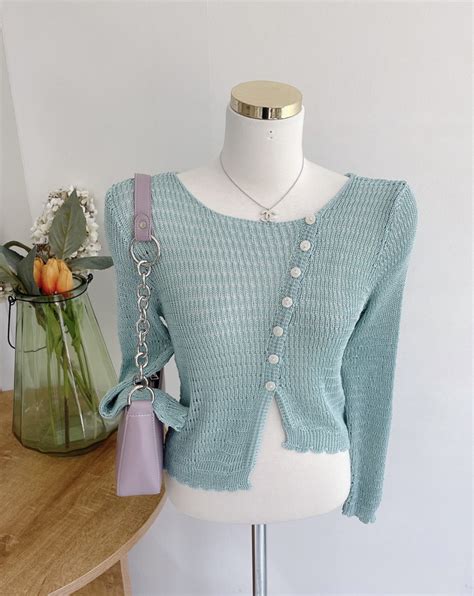 펀칭 그물 언발 단추 크롭가디건 민트 에이블리