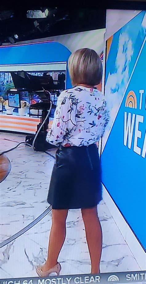 Dylan Dreyer R Hot Reporters