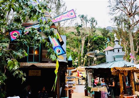 Laguna Beach Sawdust Art Festival Friday July 19 2019 South Oc Beaches