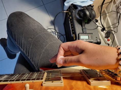 Am I Holding My Pick Wrong Rguitarlessons