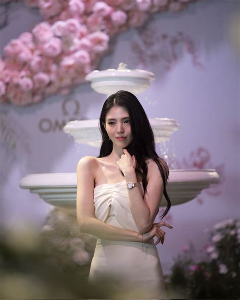 Pin By Da Bin On Han So Hee Unnie Korean Actress Actresses Beauty Girl