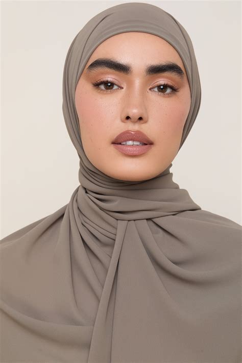 Premium Chiffon Hijab Truffle Grey