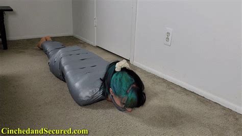Rosies Inchworm Escape Attempt Wmv Format Cinched And Secured
