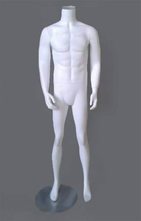 مجسم نسائي كامل مع راس حركات مختلفة