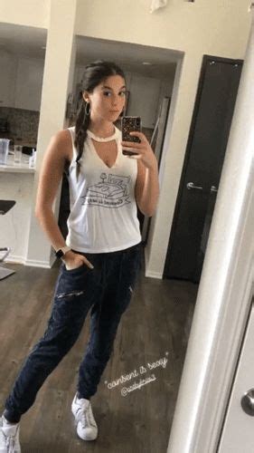 Pin By Mao Silva On Kira Kira Kosarin Kira Fashion