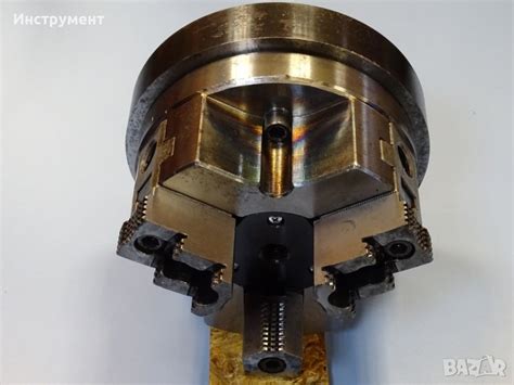 Клинозатегателен патронник КПТ 200 с фланец и твърди челюсти в Резервни части за машини в гр