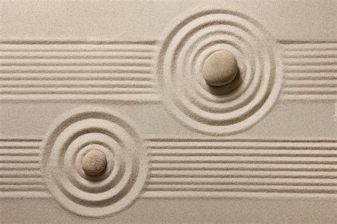 Wzory Na Piasku Wokół Kamieni