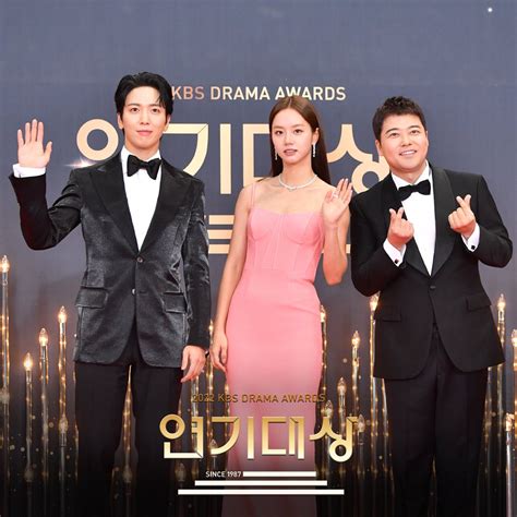 Kbs Drama On Twitter 🏆2022 Kbs 연기대상🏆 2022년 마지막 밤을 장식할 Kbs 연기대상 🎉 레드카펫 포토월 현장 ｡•̀ᴗ ღ 📸 3mc
