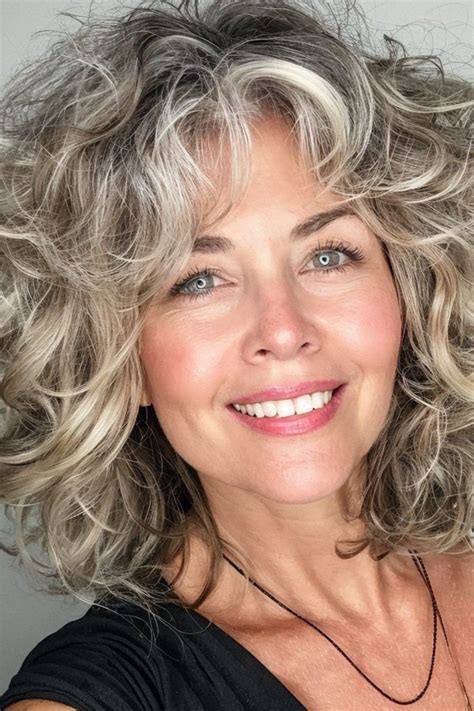 35 Flattering Hairstyles With Bangs That Are A Hit With Women Over 50