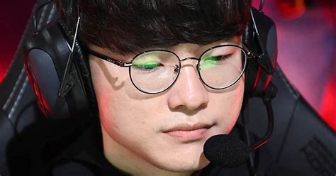 T1 페이커 이상혁 프레딧과의 경기 준비[포토]