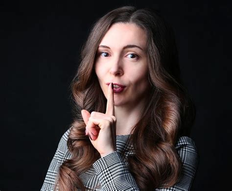 Знаки Зодіаку які частіше за інших поширюють плітки в офісі