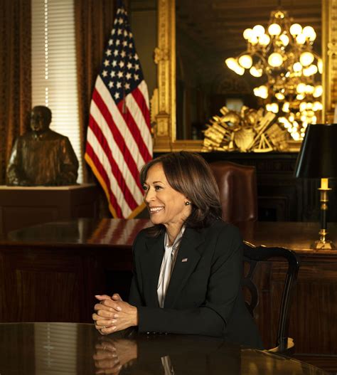 Kamala Harris A Very Turbulent Year In America And The Challenge Of Being First Vanity Fair