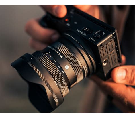 Объектив Sigma 10 18mm F 2 8 Dc Dn Contemporary Fujifilm X купить за 48900 руб