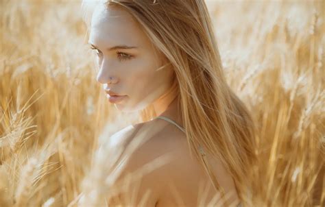 Wallpaper Girl Long Hair Field Photo Photographer Blue Eyes Model