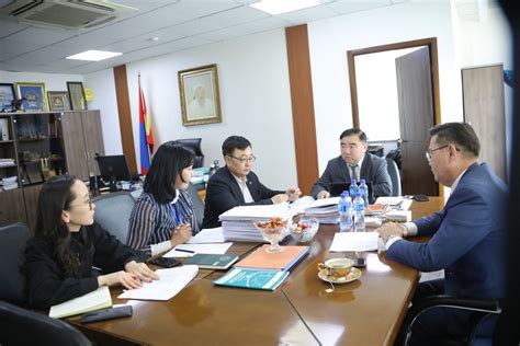 Хүнс хөдөө аж ахуйн салбарын шилдэг үйлдвэрлэгч арга хэмжээ зохион байгуулах ажлын хэсгийн