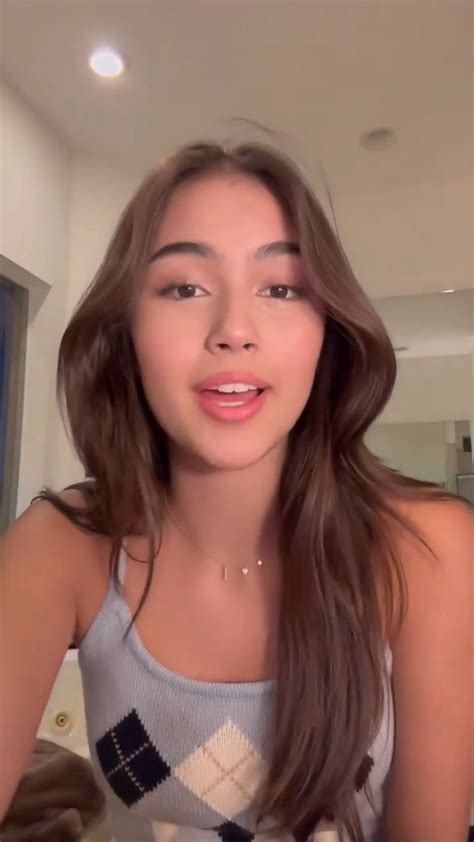 Kylin Kalani Putting On Makeup Kylin Kalani Putting On Makeup By
