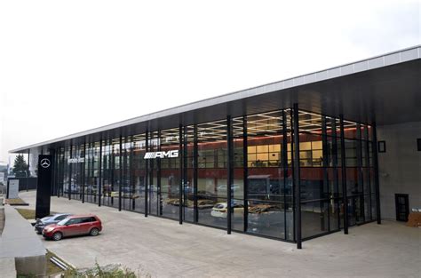 მერსედეს ბენცის ცენტრი თბილისი Insi