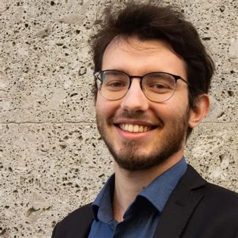 Eric Tornabene Porta Schumann Liszt E Skrjabin Sul Palco Del Perosi