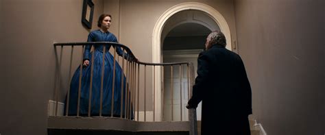 Florence Pugh Lady Macbeth Sakikits
