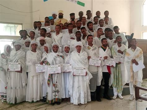 የማእከላዊ ጎንደር ሀገረ ስብከት የሰ ት ቤቶች አንድነት ለአንድ ወራት ያሠለጠናቸውን 44 ተተኪ ሰባኪያነ ወንጌል ሠልጣኞችን አስመረቀ። በማእከላዊ