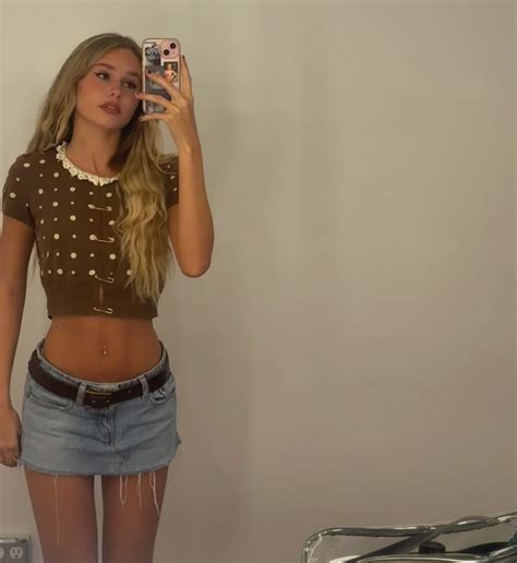 Picture Of Ruby Rose Turner