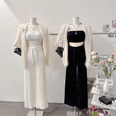 이프유마인 휘뚤마뚤꾸안꾸룩 겨울 윈즈 뽀송 앙고라 밍크 퍼 니트 핀턱 절개 스판 밴딩 하이웨스트 롱 와이드 트레이닝 팬츠 3color