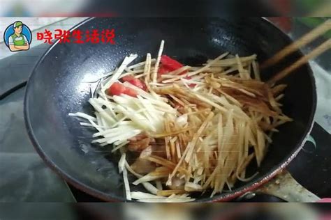 中午自己做了一个土豆炒肉，味道还不错！土豆味道