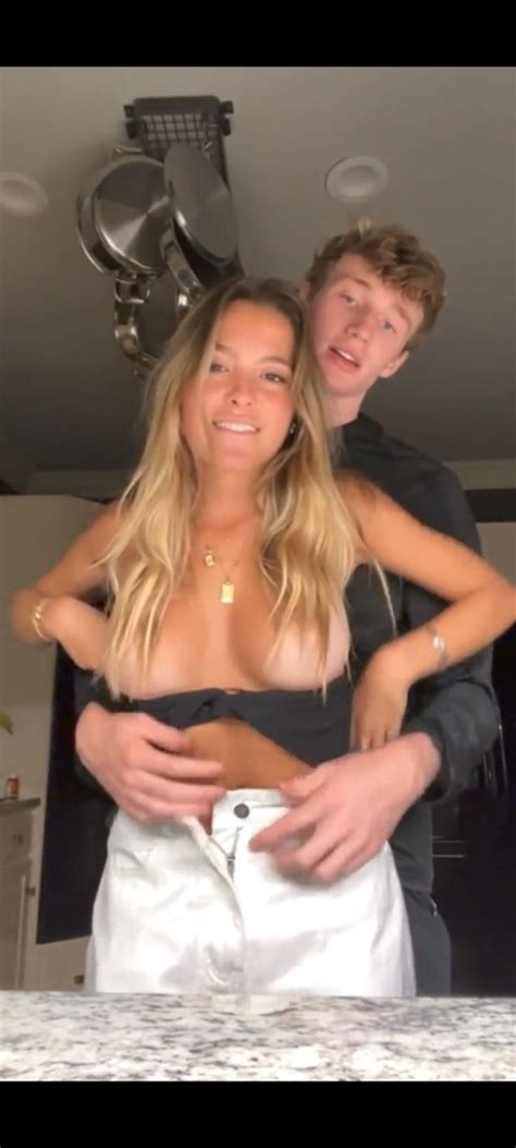 Name Of The Model Or Full Sex Video 1589935 Answered ›