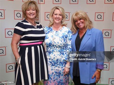 Qvc Carolyn Gracie Photos And Premium High Res Pictures Getty Images
