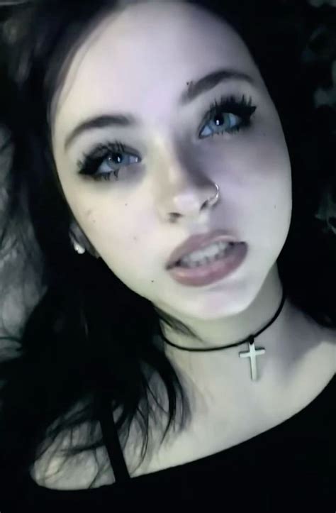 Pin By Robert On Funny Pins Emo Makeup Grunge Makeup Eye Makeup