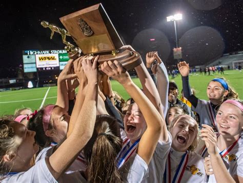 Natalie Mudd The Uproar