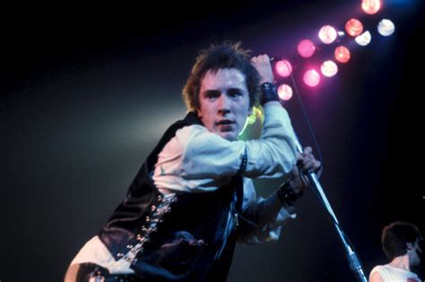 Sex Pistols Releasing New 7” Replica Single Of Their Iconic Debut