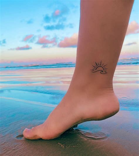 340 Beach Tattoo Designs 2023 Tattoosboygirl Tatuagem De Praia