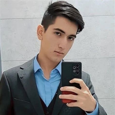 𝓓𝓲𝔂𝓸𝓻𝓫𝓮𝓴 diyorbek qudratov on Threads