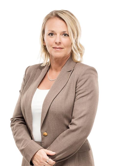 Isabelle Racine Mccarthy Tétrault